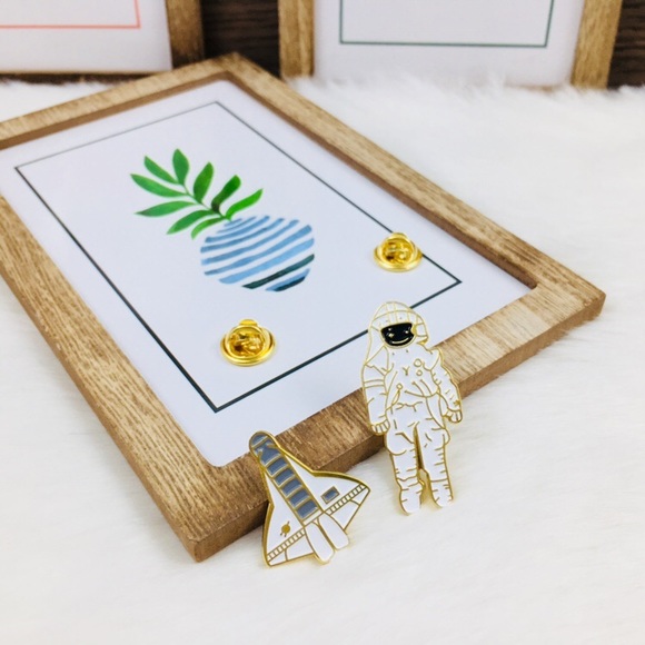 Jewelry | 5 For 25 Salespaceman Space Shuttle Pin Set | Poshmark